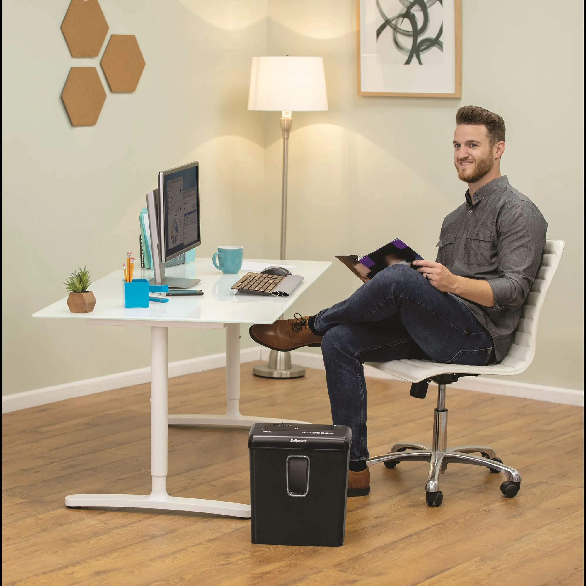 powershred p-30c shredder - 15 litre - black | Office National