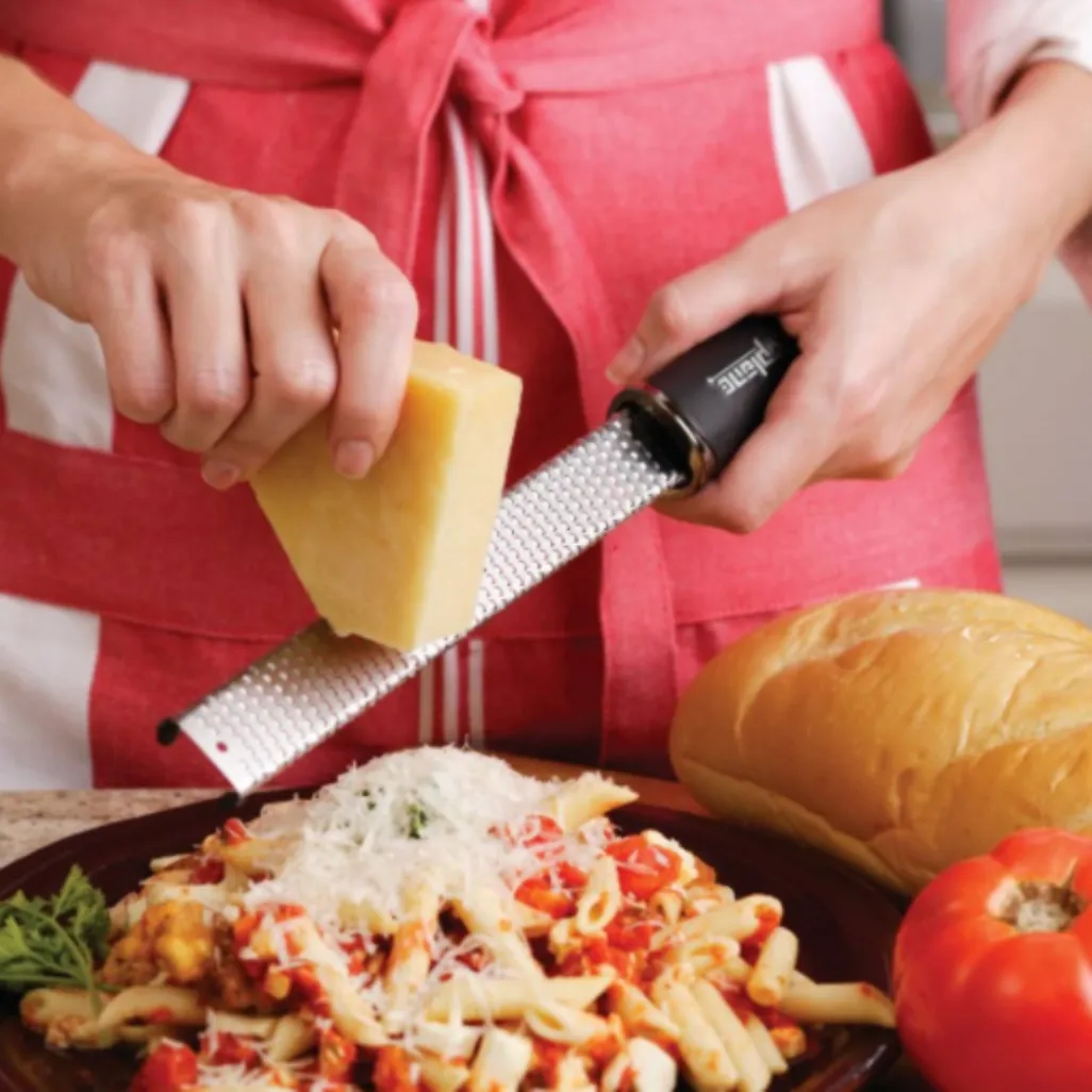 Microplane Premium Classic Zester - Black | Thermopro Shop